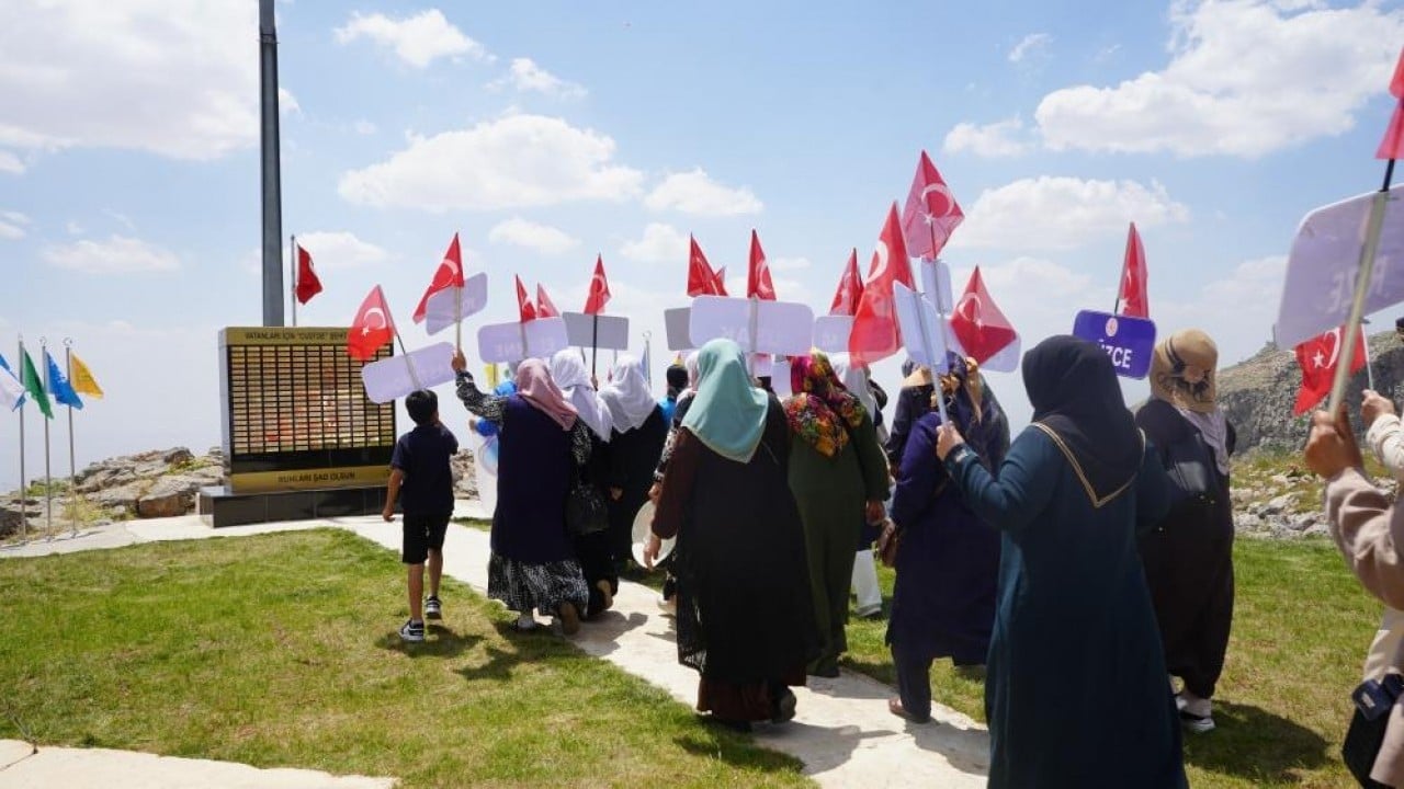 Cudi’de bir araya geldiler Türkiye için omuz omuza - Yeni Akit