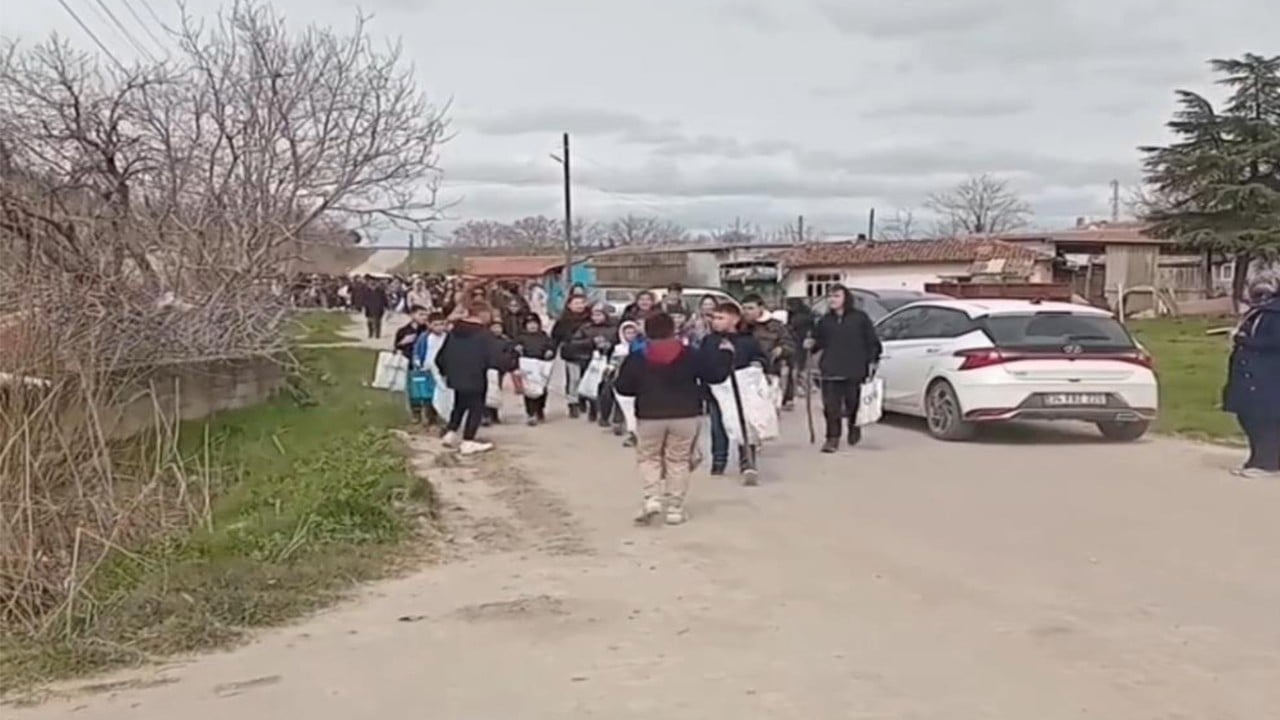 Edirne'de asırlardır süren arife günü şeker toplama geleneği sürüyor ...