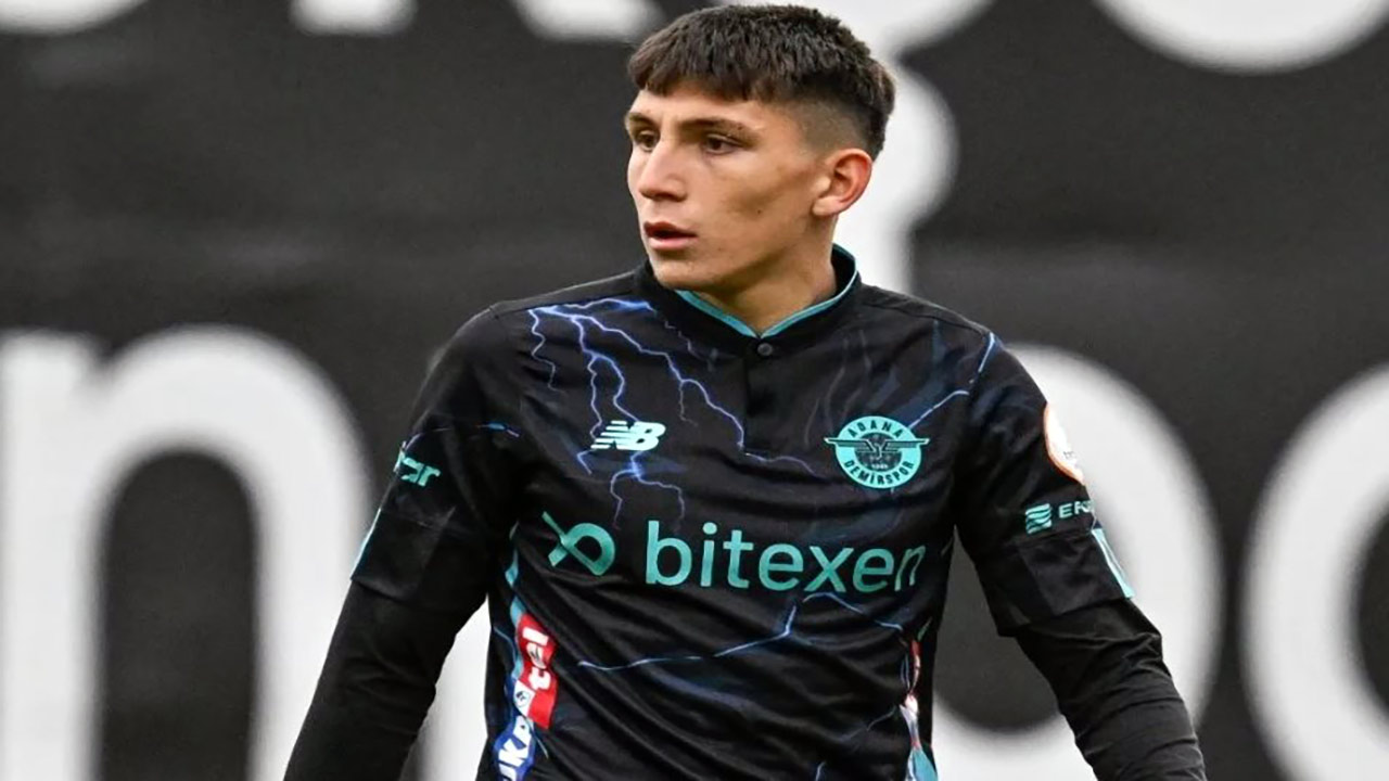 16 yaşındaki futbolcu Süper Lig tarihine geçti - Yeni Akit