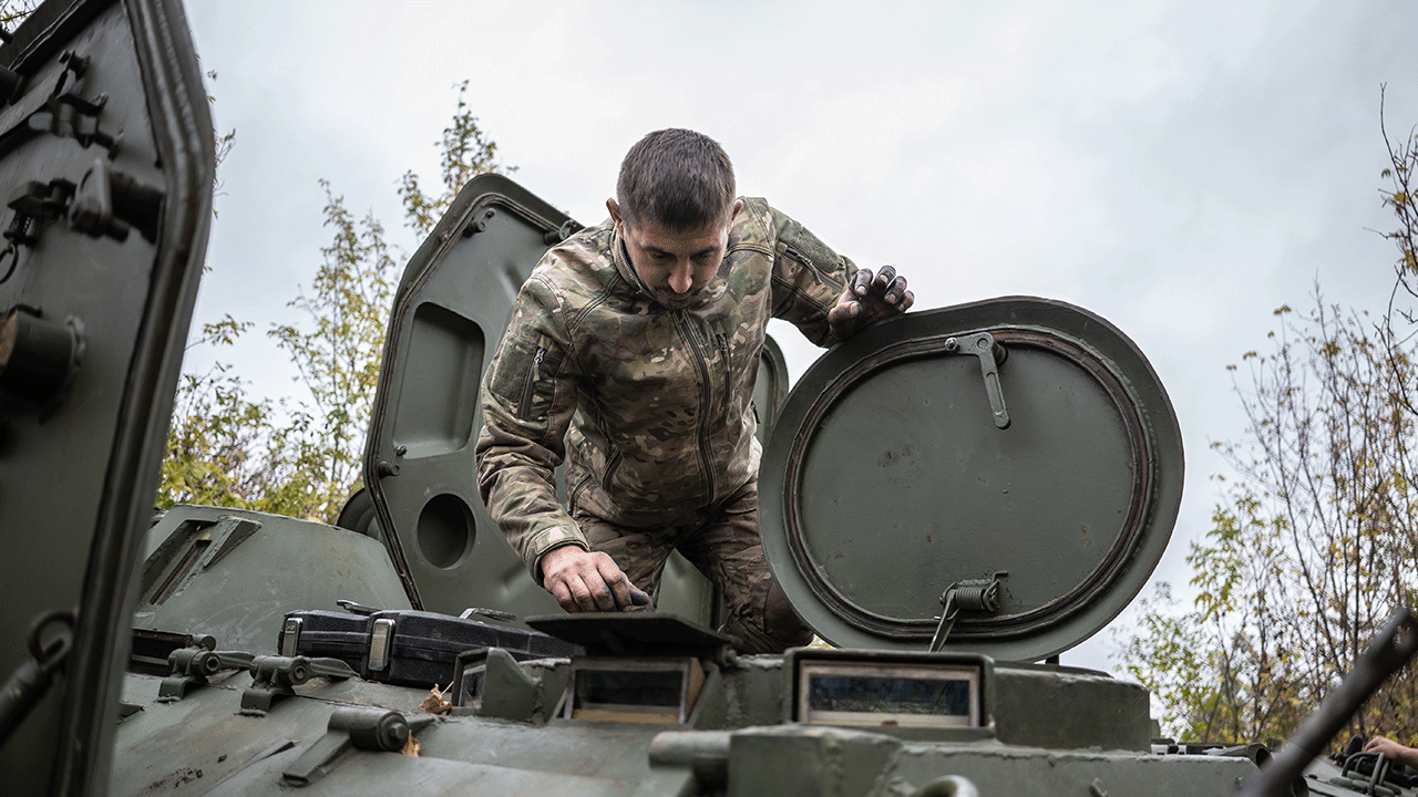 1960 model tankla savaşa girdiler... Hayatları kaydı - Yeni Akit