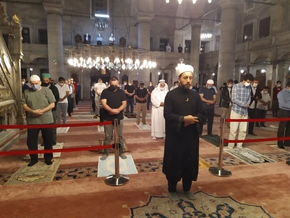 3 ay sonra tam kavuşma... Namaz için 5 vakit camiye kavuşan ...