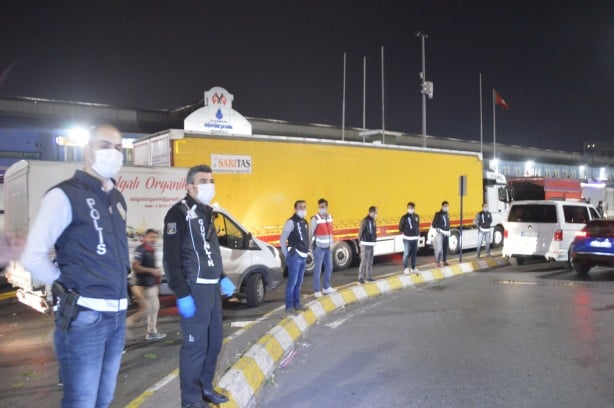 4 günlük yasak kalktı, İstanbullu marketçi ve pazar esnafı Bayrampaşa ...