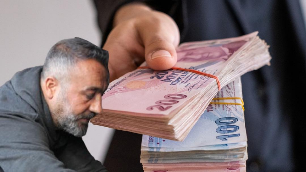 Ağızlarını yaya yaya "İş yok yeaaa" diyenlere duyurulur! 50 bin TL ...