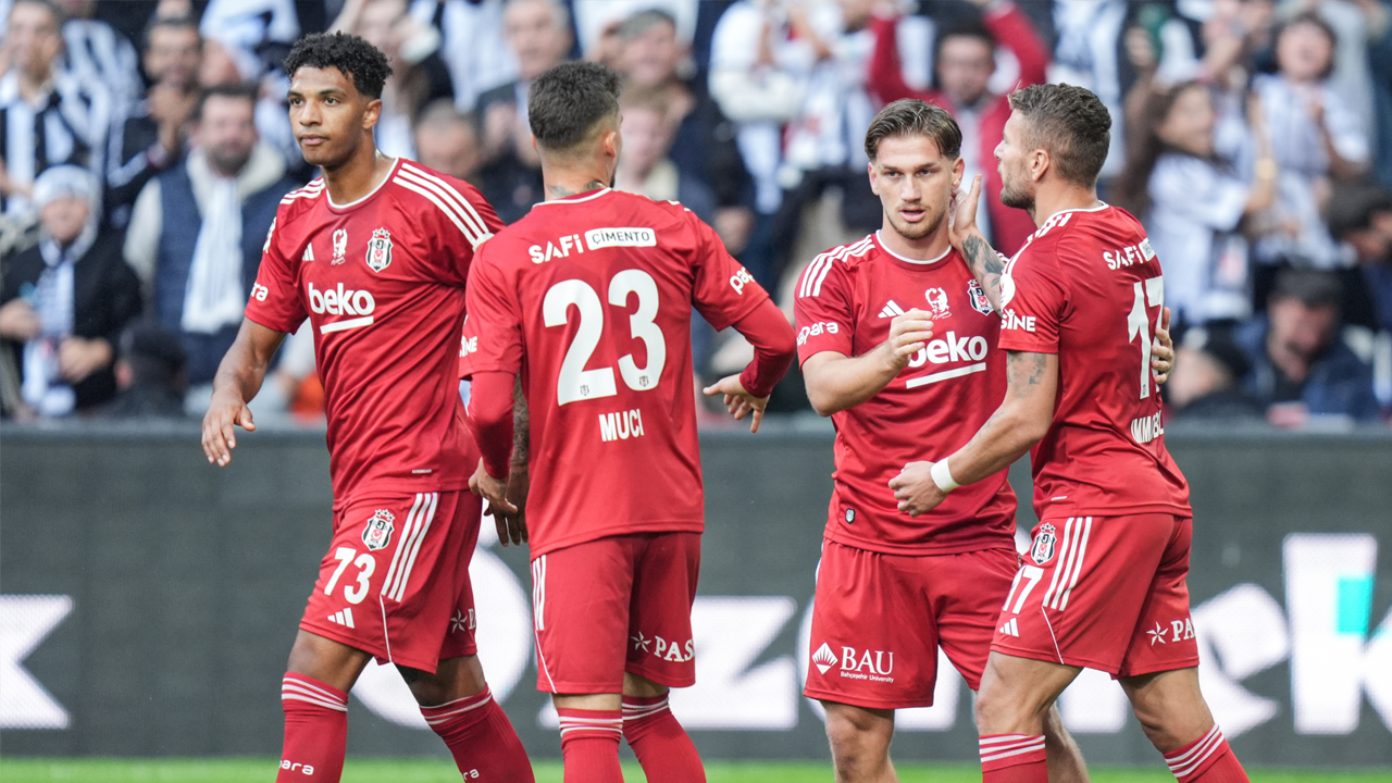 Aman Beşiktaş'ım Fransızlar'ın oyununa gelme! Herkesin kafasındaki saha ...