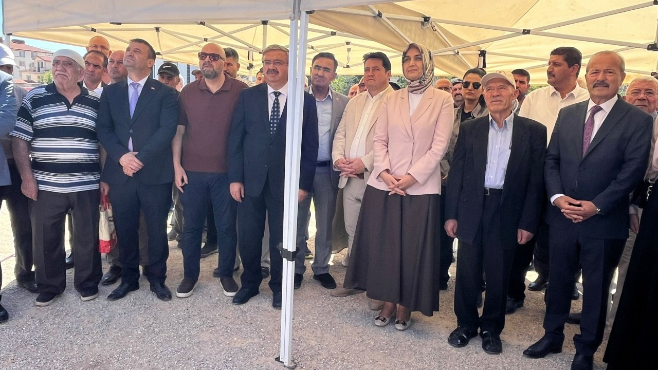 CHP kapatıyor halk açıyor - Yeni Akit