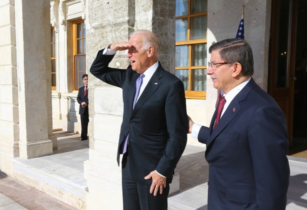 Davutoğlu ve Biden Dolmabahçe’de görüştü - Yeni Akit