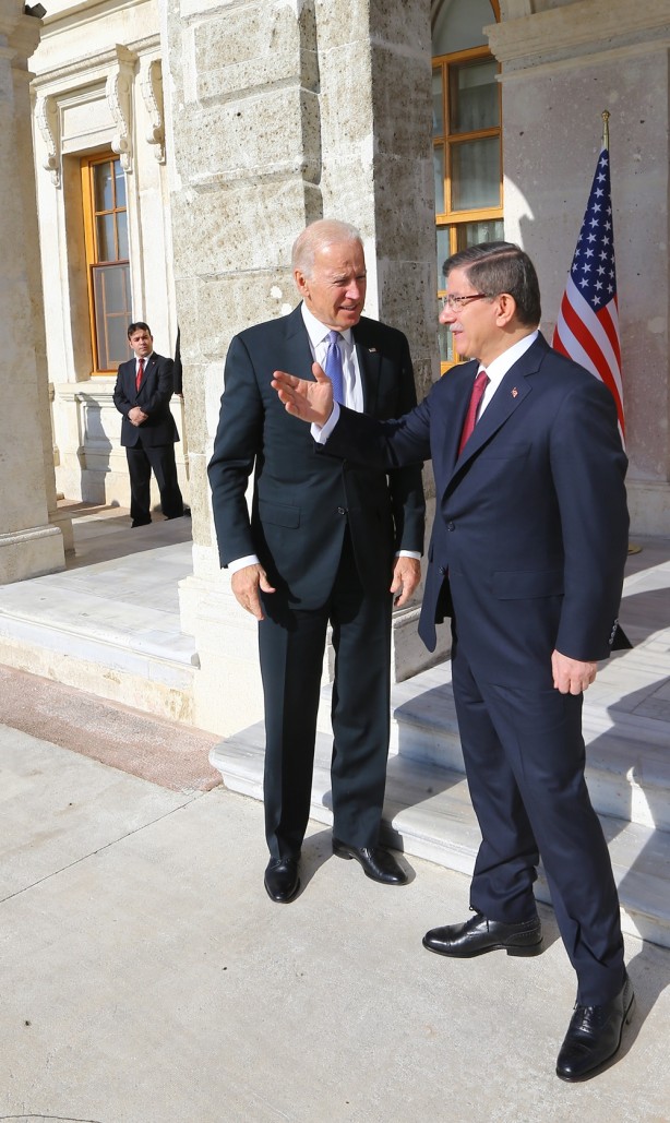 Davutoğlu ve Biden Dolmabahçe’de görüştü - Yeni Akit