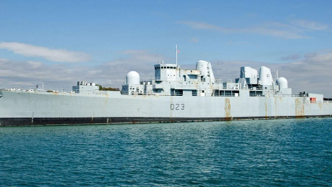 Flaş gelişme! HMS Bristol savaş gemisi Türkiye'ye satıldı, sebebini ...