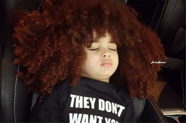 Instagram'ın fenomeni Kıvırcık Farouk James - Yeni Akit