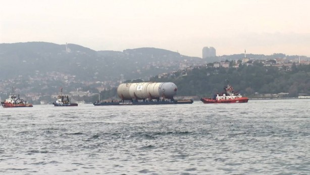 İstanbul Boğazı'nda onu görenlerin gözleri fal taşı gibi açıldı ...