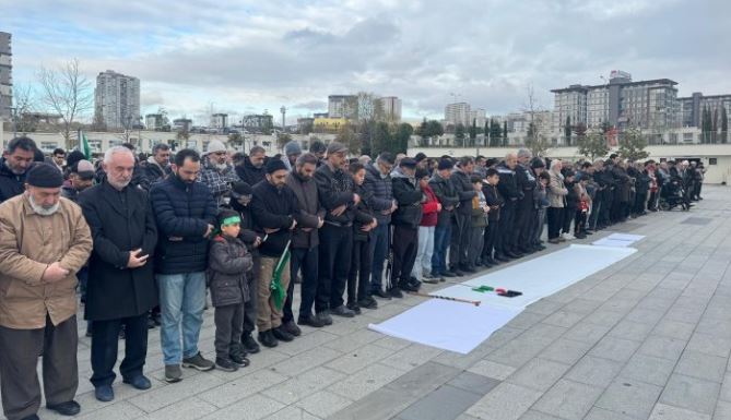 İstanbul’da şehit Halid Nebhan için gıyabi cenaze namazı! - Yeni Akit
