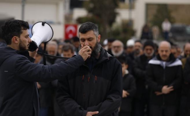 İstanbul’da şehit Halid Nebhan için gıyabi cenaze namazı! - Yeni Akit