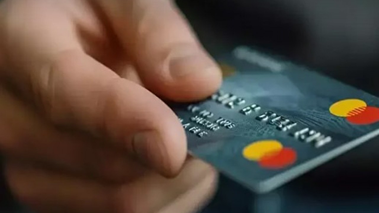 Kredi kartı borcu olanlar dikkat: Yeni faiz oranları belli oldu! - Yeni ...