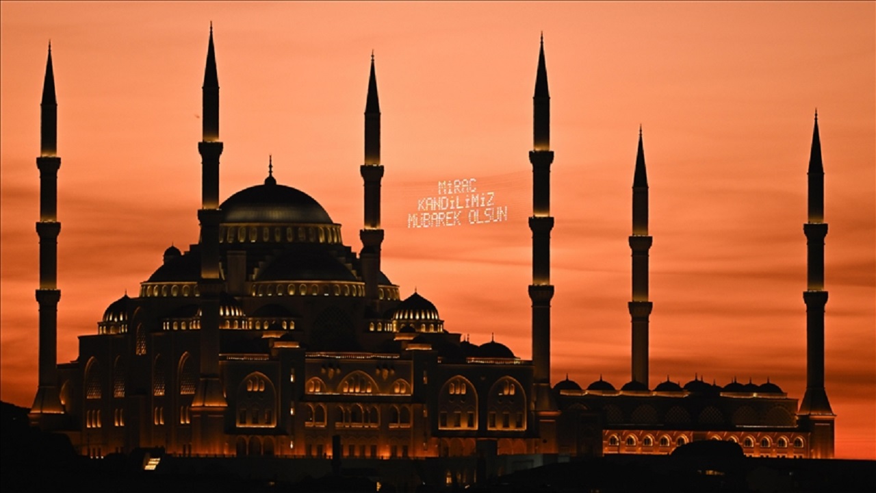 Miraç Kandili mübarek olsun - Yeni Akit