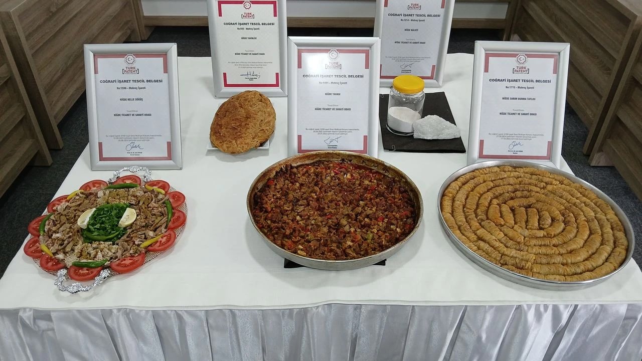Niğde’nin 'Sarım Burma Tatlısı' Coğrafi işaretle tescillendi! Sarı ...