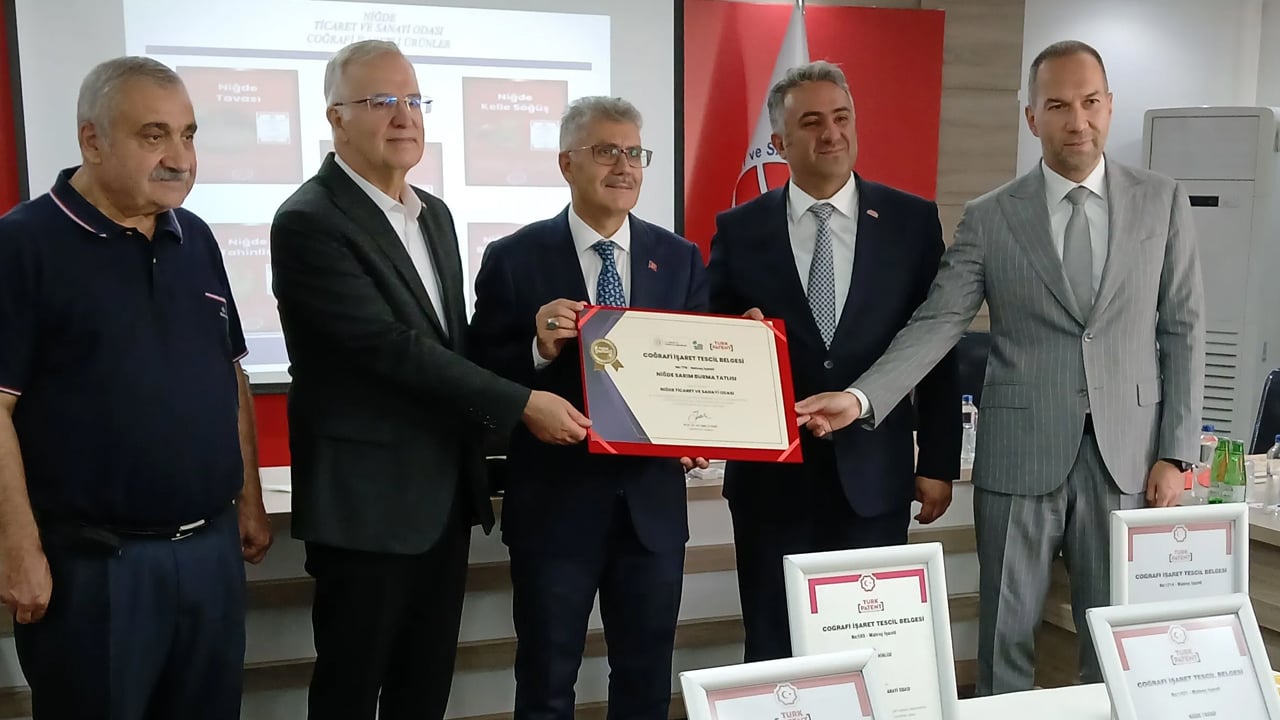 Niğde’nin 'Sarım Burma Tatlısı' Coğrafi işaretle tescillendi! Sarı ...