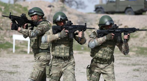 O ülkeden Türk silahı atağı! Ordusunu MPT-76 ile donattı: ‘Öldürücü gücümüzü artıracak!’ - Yeni Akit