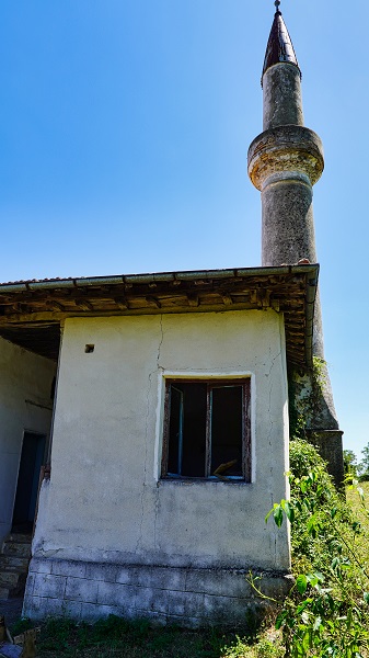 Osmanlı yadigarı cami Müslüman cemaate iade edildi - Yeni Akit