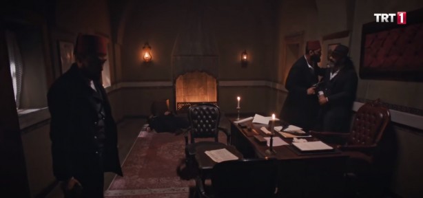 Payitaht Abdülhamid'de yer alan 'Çöl Kartalı' Eşref Aziz Bey'in ...