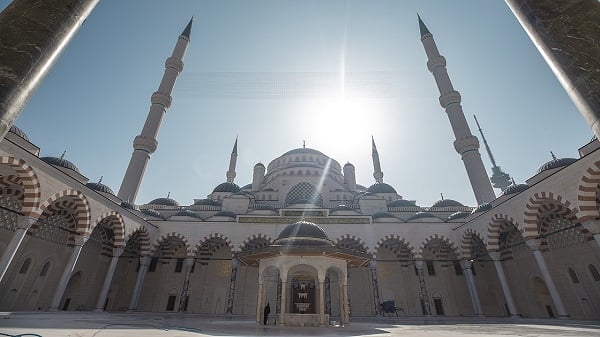 Rakamlar belli oldu! Türkiye'de en çok cami o ilimizde var - Yeni Akit
