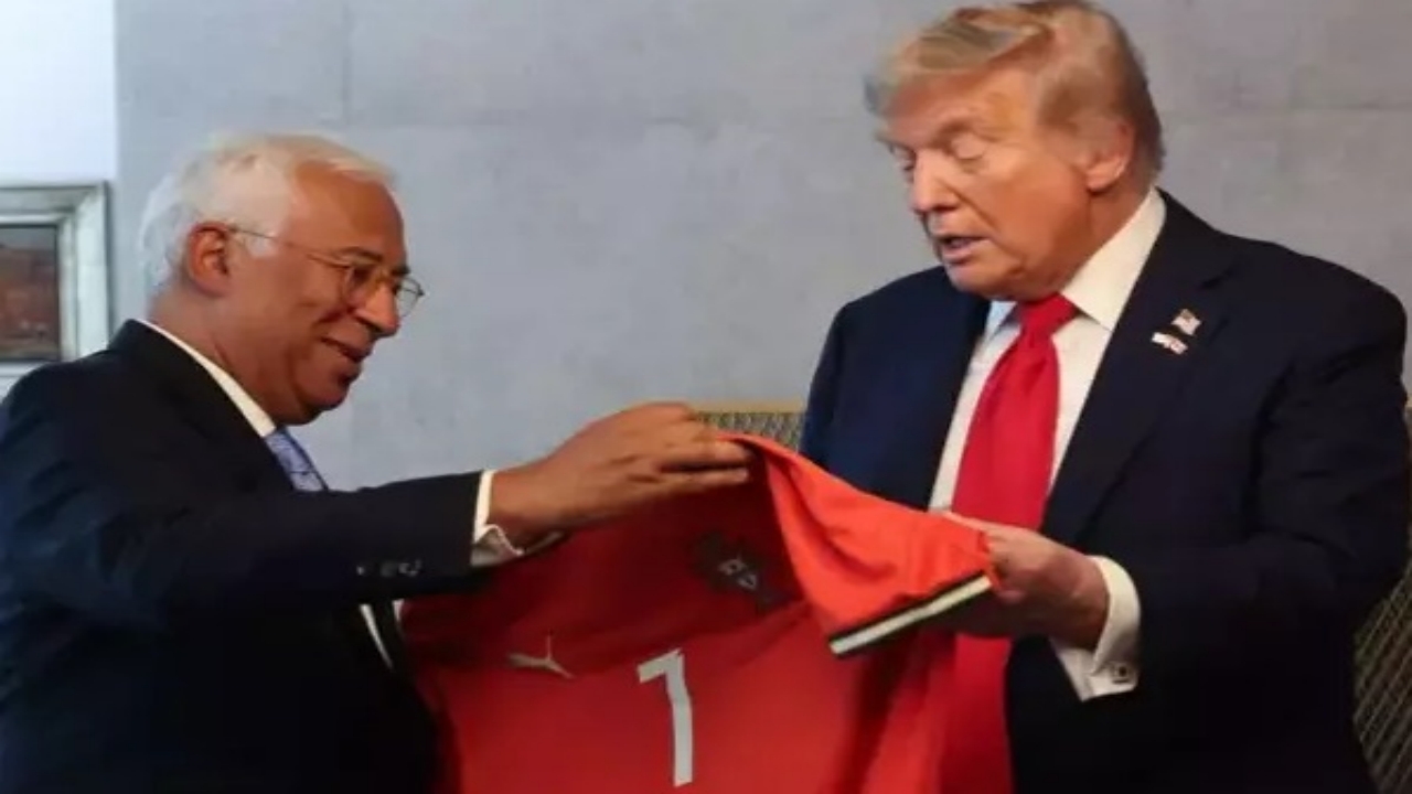 Ronaldo, Trump’a imzalı forma gönderdi! Üzerine yazdığı tek cümlelik ...