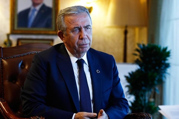 "Şeffaf olacağız" diyen CHP'li Mansur Yavaş milyonluk ihaleyi özel ...