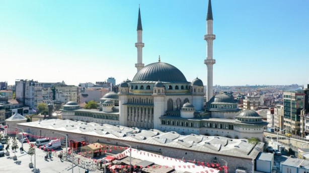 Taksim Camii’nde sona geliniyor! Vatandaşlar heyecanlı - Yeni Akit