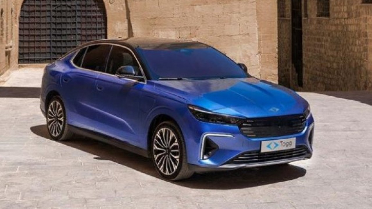 Teslim stokları aynı gün tükendi! Yerli ve milli otomobile büyük ilgi ...