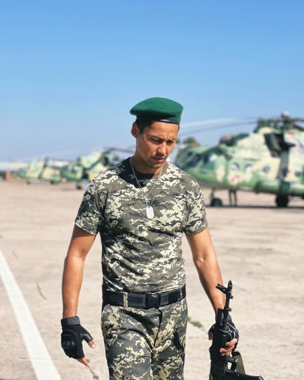 Ukraynalı ünlü oyuncu Pasha Lee, savaşta hayatını kaybetti - Yeni Akit