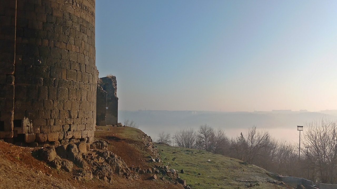 UNESCO Kültür Mirası Listesi'nde! Hevsel Bahçeleri sisin ardında ...