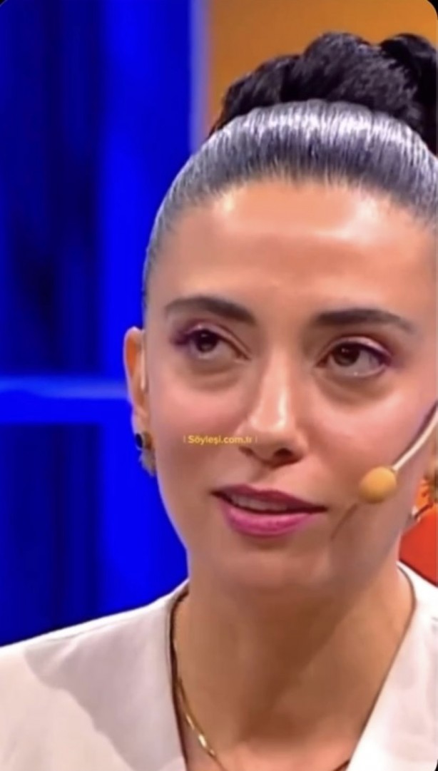 Nursema röportajda bile film çevirdi! - Yeni Akit