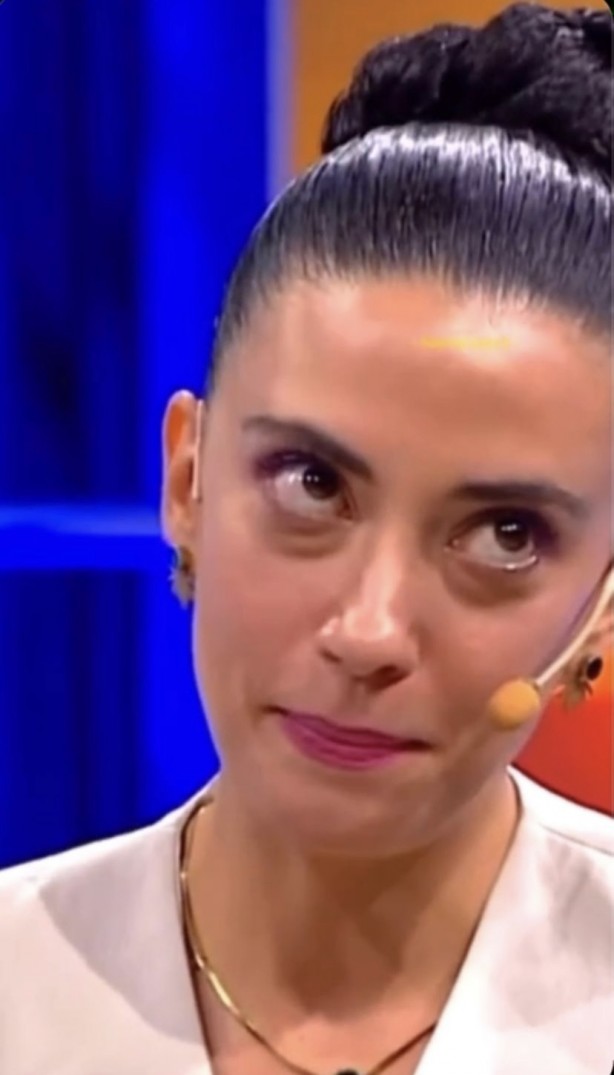 Nursema röportajda bile film çevirdi! - Yeni Akit