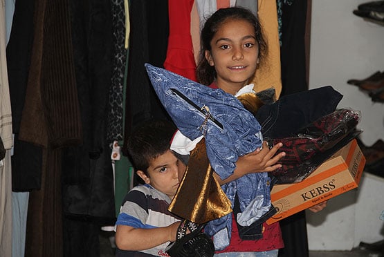 İyilikder'den yetim ailelere Ramazan Bayramı yardımı - Yeni Akit