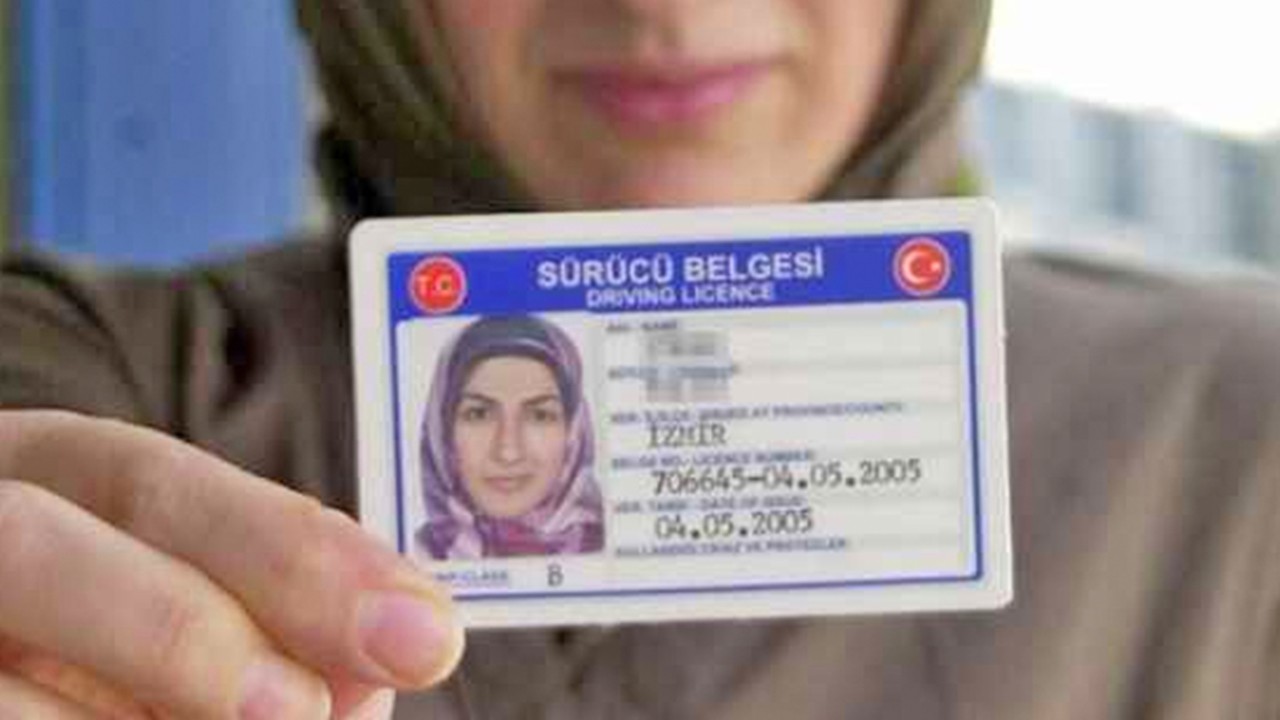 7 bin 438 lira vermek istemeyen acele etsin: Eski tip sürücü belgeleri ...