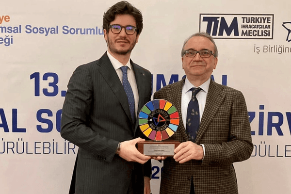 Destek Patent’in ‘Fikrine Sahip Çık’ projesine ödül - Yeni Akit