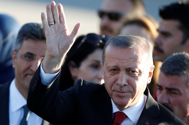 Erdoğan sert çıktı: O şahsa haddini bildirin - Yeni Akit