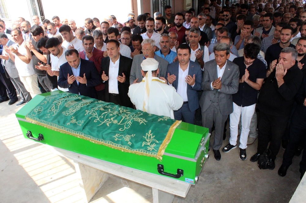 Erzurumspor eski başkanı Ali Demirhan babasını kaybetti - Yeni Akit