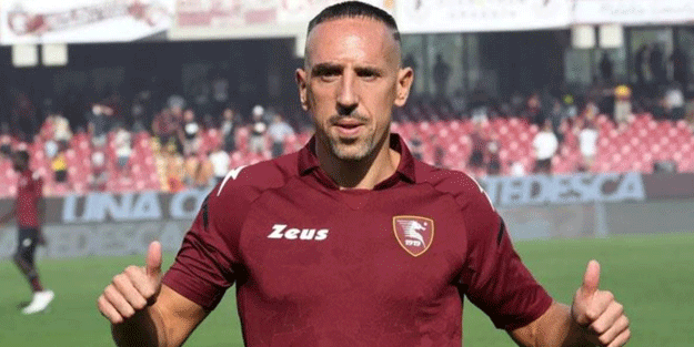 Franck Ribery futbolculuk kariyerine nokta koydu - Yeni Akit