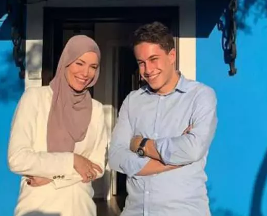 Gamze Özçelik duyurdu: Gözleri açıldı - Yeni Akit