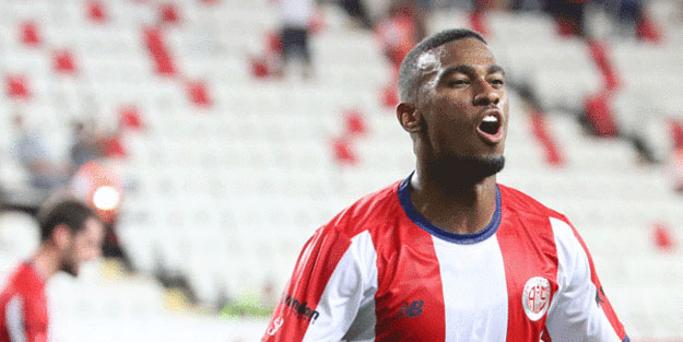 Haji Wright'a dev talip - Yeni Akit