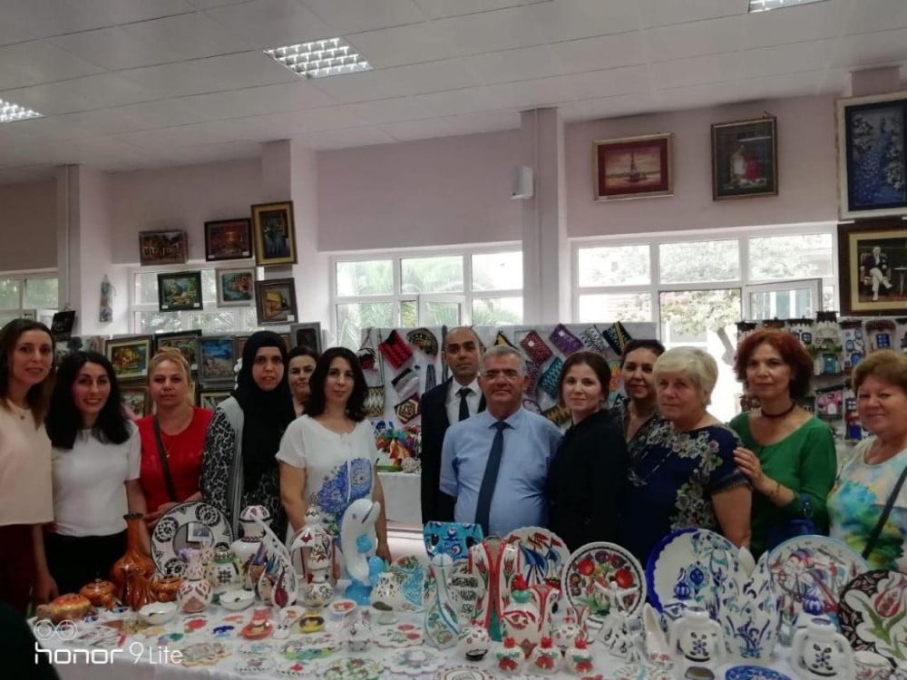 Halk Eğitim kursiyerlerinden yılsonu sergisi - Yeni Akit