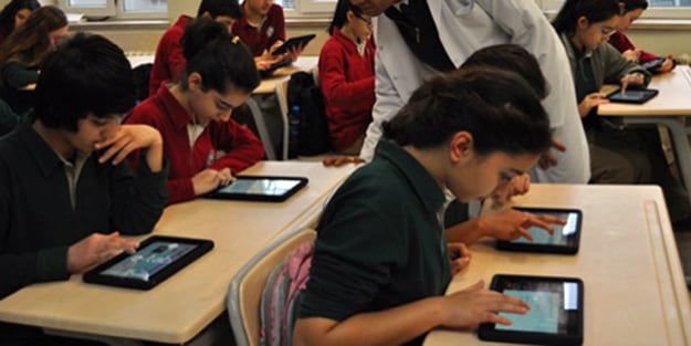 'Hedefimiz sınavları tablet üzerinden yapmak' - Yeni Akit