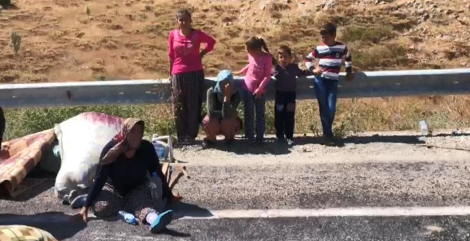 Kahramanmaraş’ta kamyonet takla attı: 1’i ağır 5 kişi yaralı - Yeni Akit
