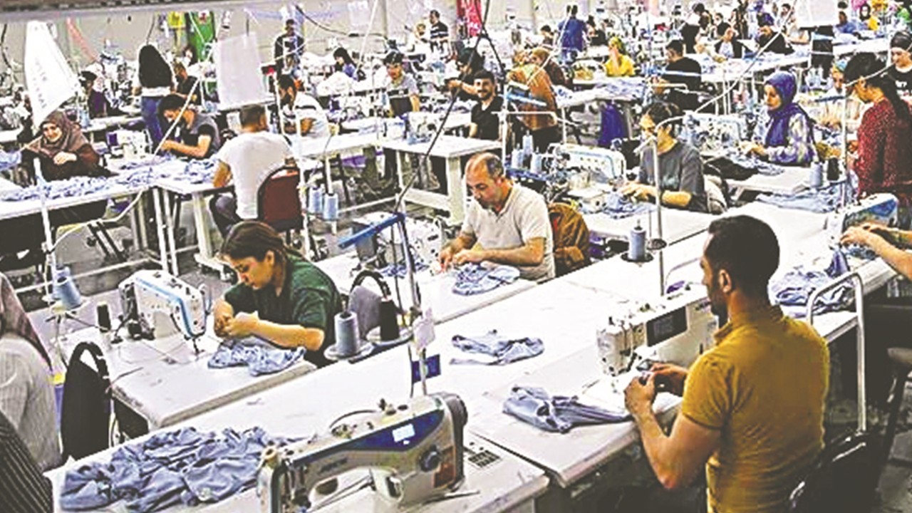 KOSGEB 14 bin KOBİ’ye 420 bin kişilik istihdam desteği sağladı - Yeni Akit