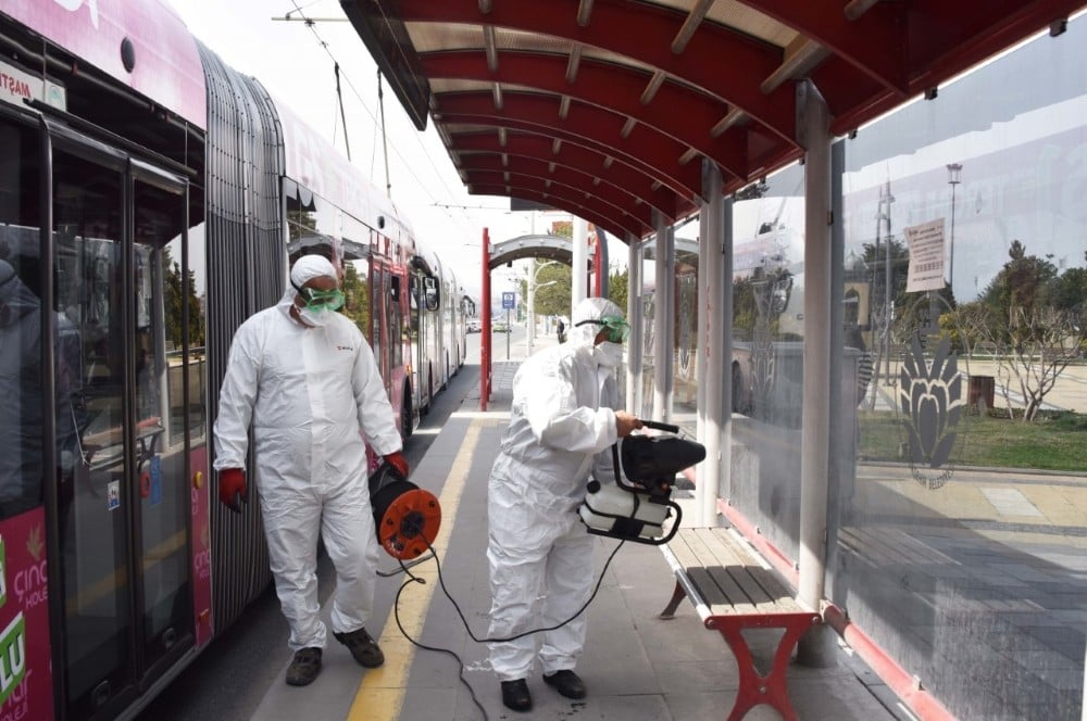 Malatya’da toplu taşıma araçları her gün dezenfekte ediliyor - Yeni Akit