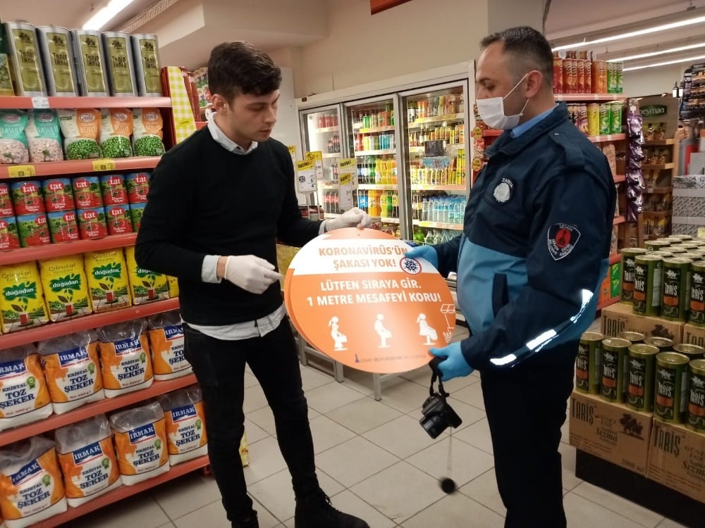 Marketlere dezenfektan ve maske denetimi - Yeni Akit