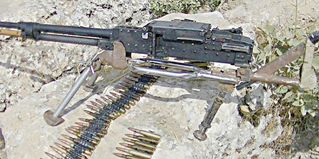 Mezarlıkta uçaksavar - Yeni Akit