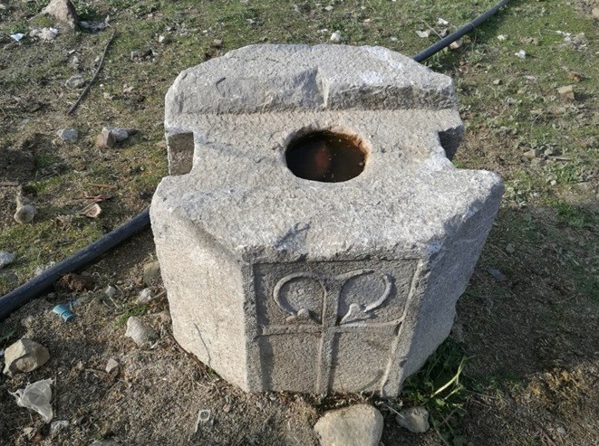 Roma dönemine ait taş sütuna jandarmaya satmaya kalkıştı - Yeni Akit