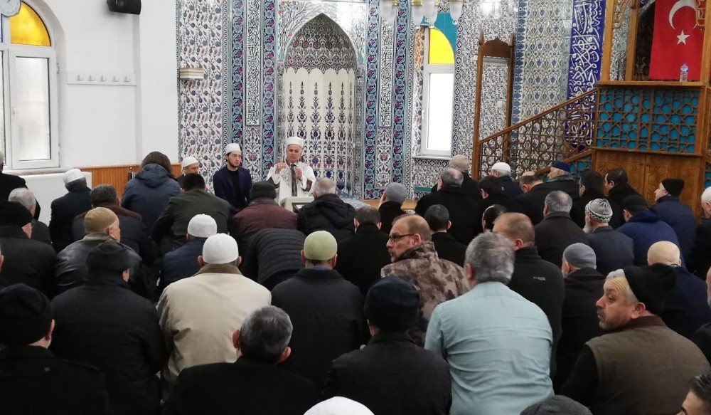 Şehit Selman Çelik için mevlit okutuldu - Yeni Akit