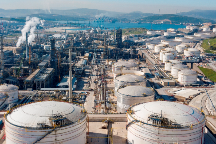 STAR Rafineri ve Petkim Ege’de ilk 3’te - Yeni Akit